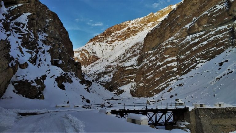 Spiti Valley in winters – “A travel guide to the journey of a lifetime”