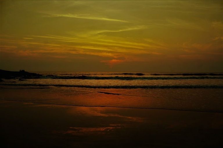 A road trip to Harihareshwar Shrivardhan and Diveagar Beach INR 1200