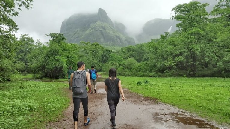 My experience on Devkund waterfall trek with Onacheaptrip