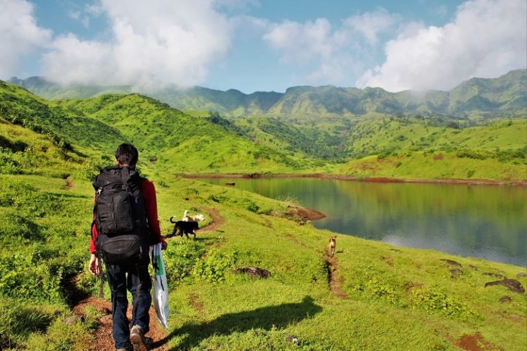 Garbett Point Trek – An exciting one day trek near Mumbai (INR 350)