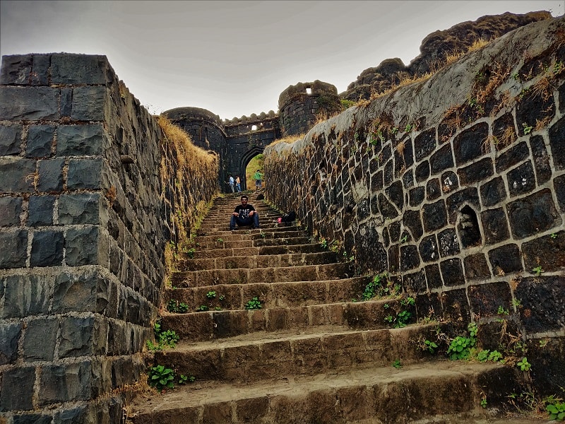 Rajgad Fort Trek – An exciting one-day trek near Pune/Mumbai (INR 200)
