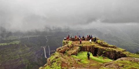 Kataldhar Waterfall Trek – A journey through the dense forest
