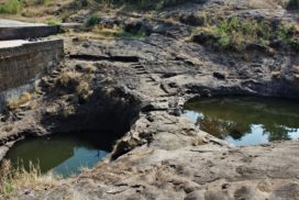 Dhak Bahiri Cave trek – A trek not for the faint-hearted (INR 200)