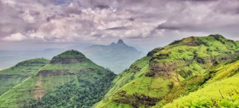Peb Fort Trek – Trekking along the railway tracks(INR 400)