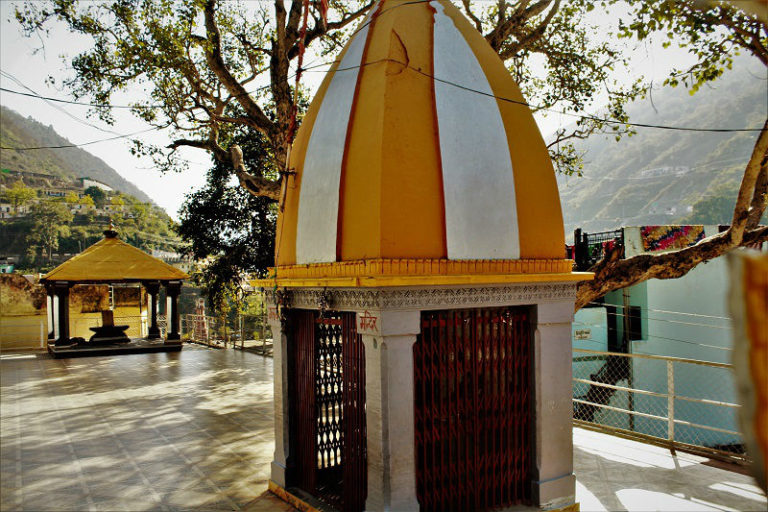 Devprayag - Confluence of rivers Bhagirathi and Alaknanda to form Ganga