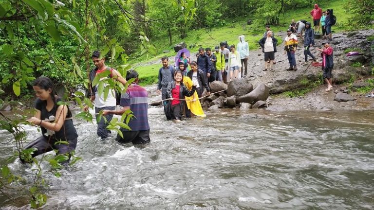 My experience on Devkund waterfall trek with Onacheaptrip