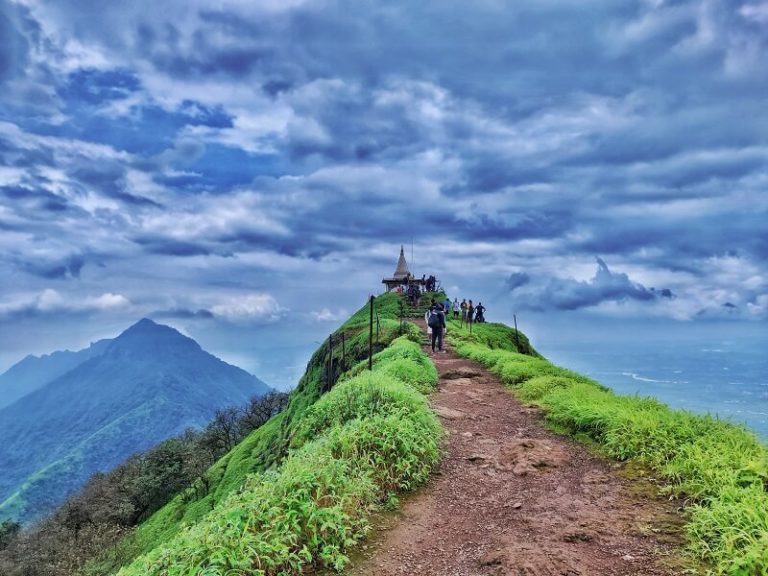 Peb Fort Trek – Trekking along the railway tracks(INR 400)