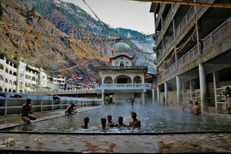 Take a dip into the natural hot springs at Manikaran near Kasol